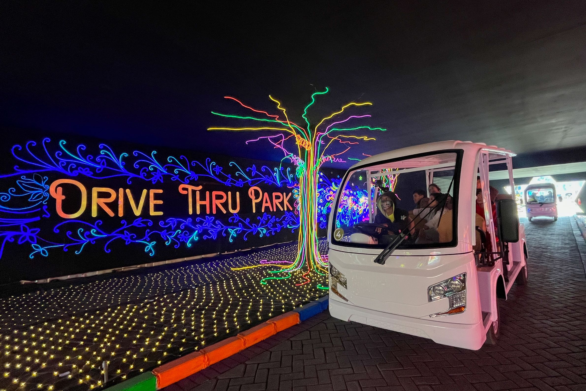 Jawa Timur Park Group akan Perkenalkan Drive-Thru Park, Pertama di Dunia!
